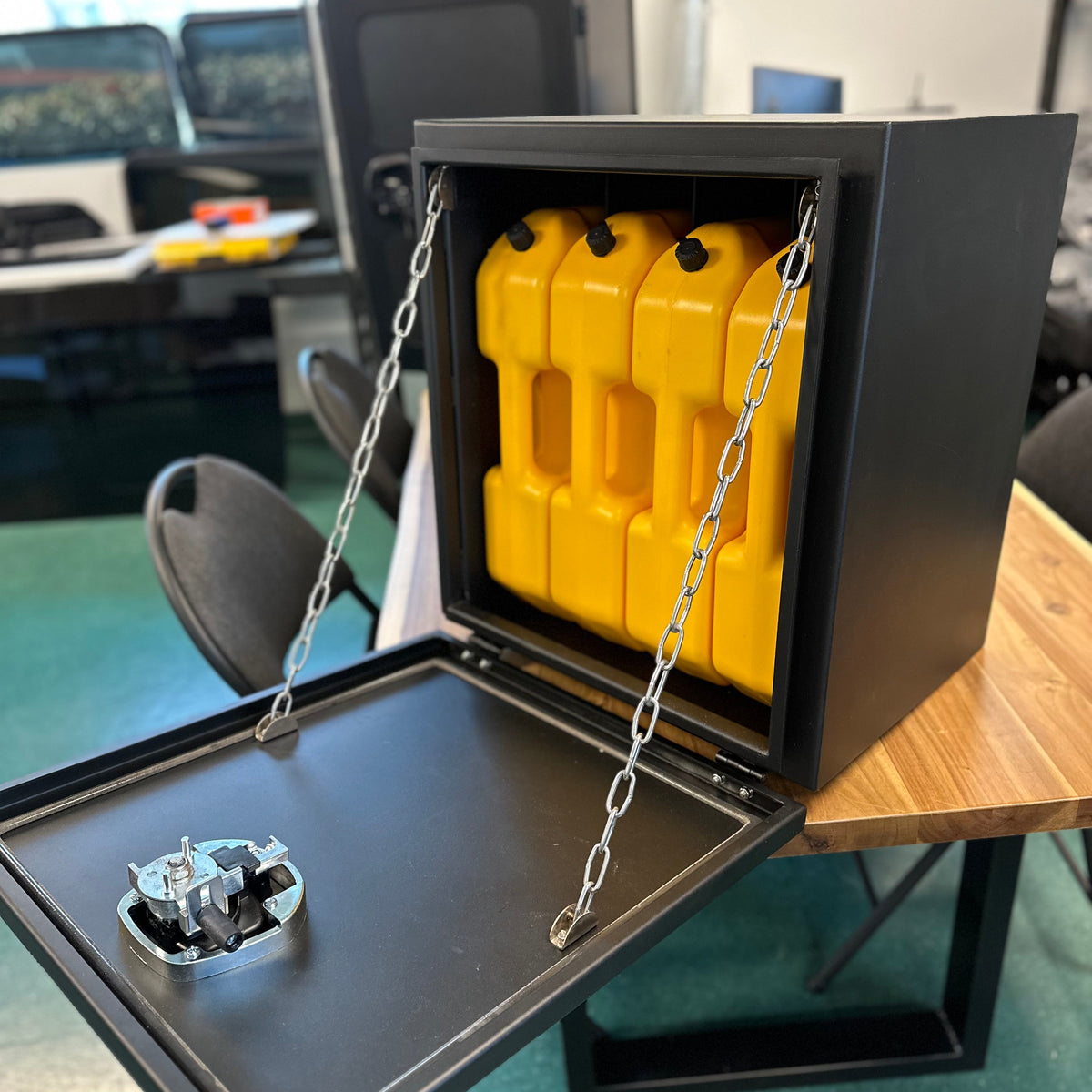 Tec Vanlife Aluminum Diesel Fuel Tank Storage Box – Campervan HQ