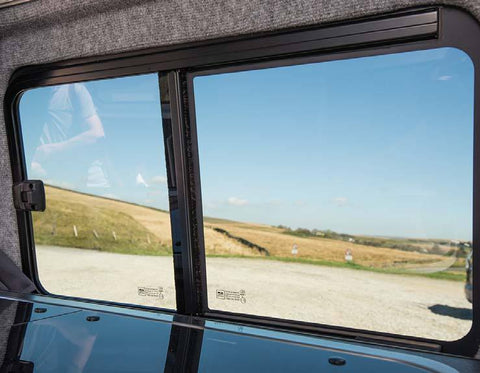 AM Auto Ram Promaster Driver Side Forward Screened Half-Slider Window ...